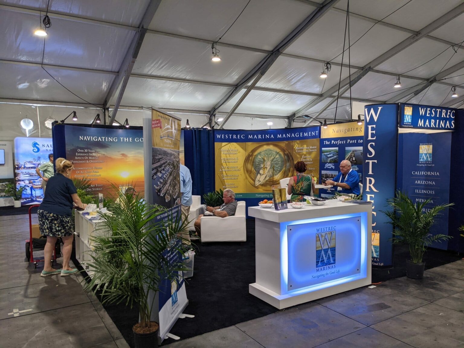 What Should A Brochure Include? - Everything Tradeshows